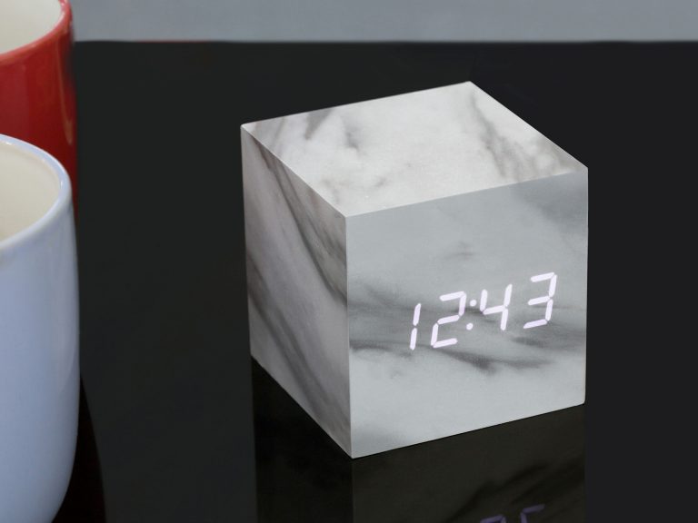 Gingko-cube click clock | hamu-zöld | designgrund