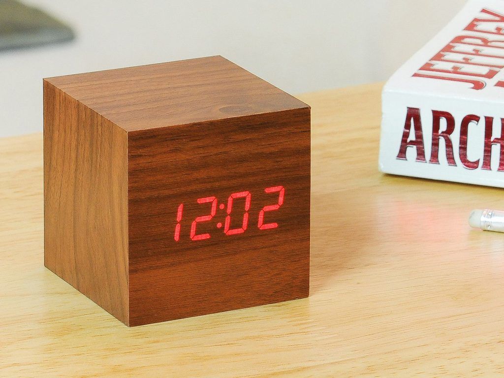Gingko-cube click clock | hamu-zöld | designgrund
