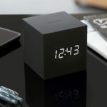 Gingko gravity cube click clock | fekete | designgrund